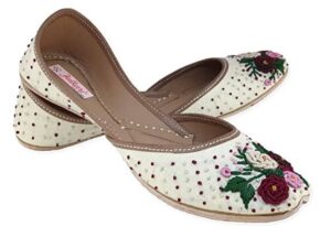 Top 10 Attractive juti for girls design 2024